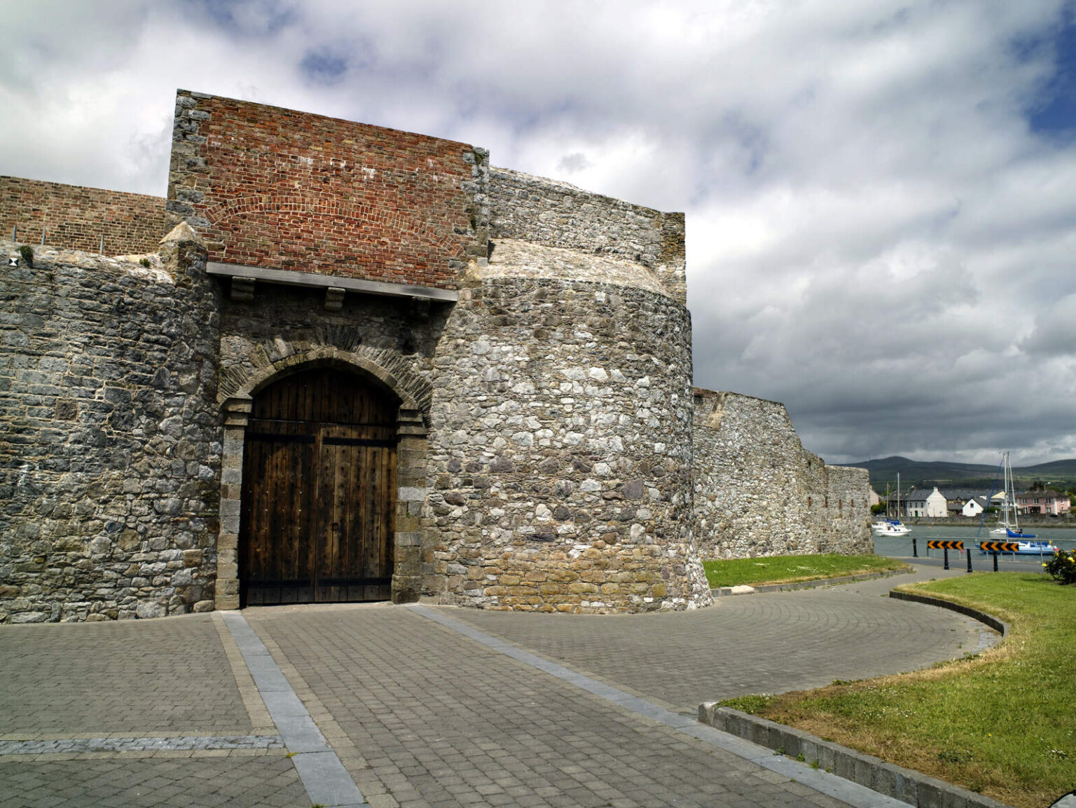 50 Castles of Ireland – Ireland Uncovered